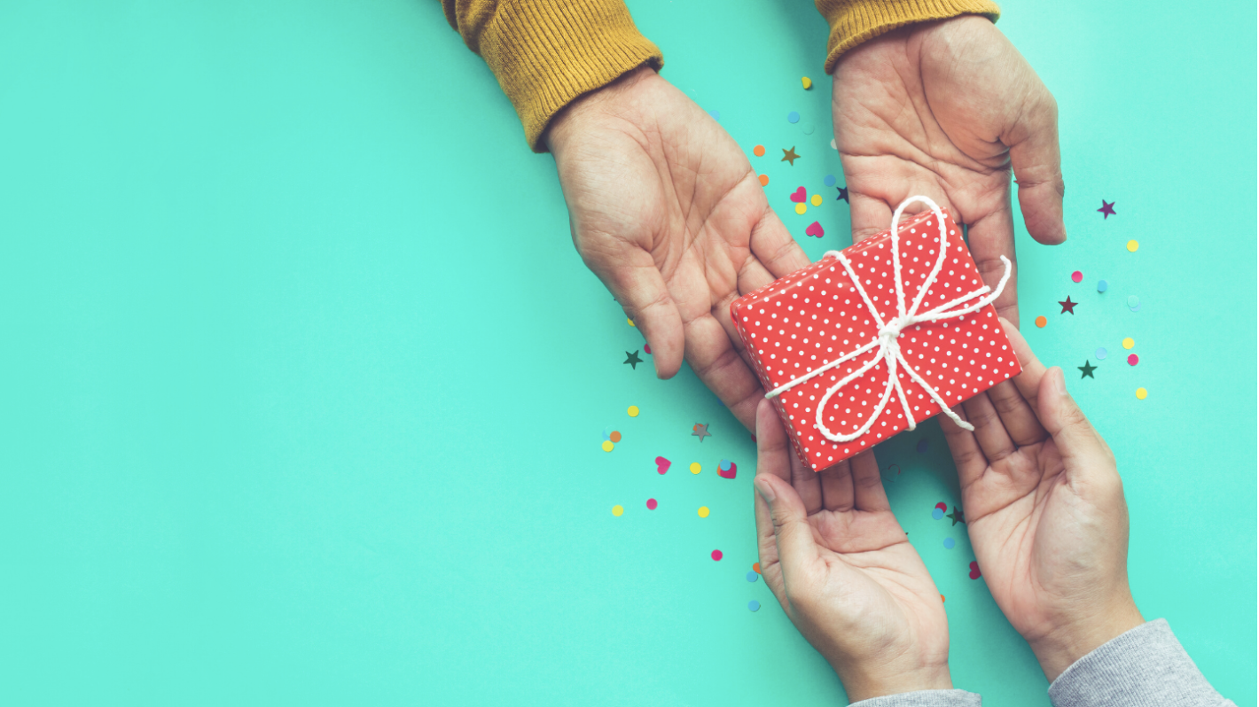 Guide-to-Gift-Giving - INSCMagazine