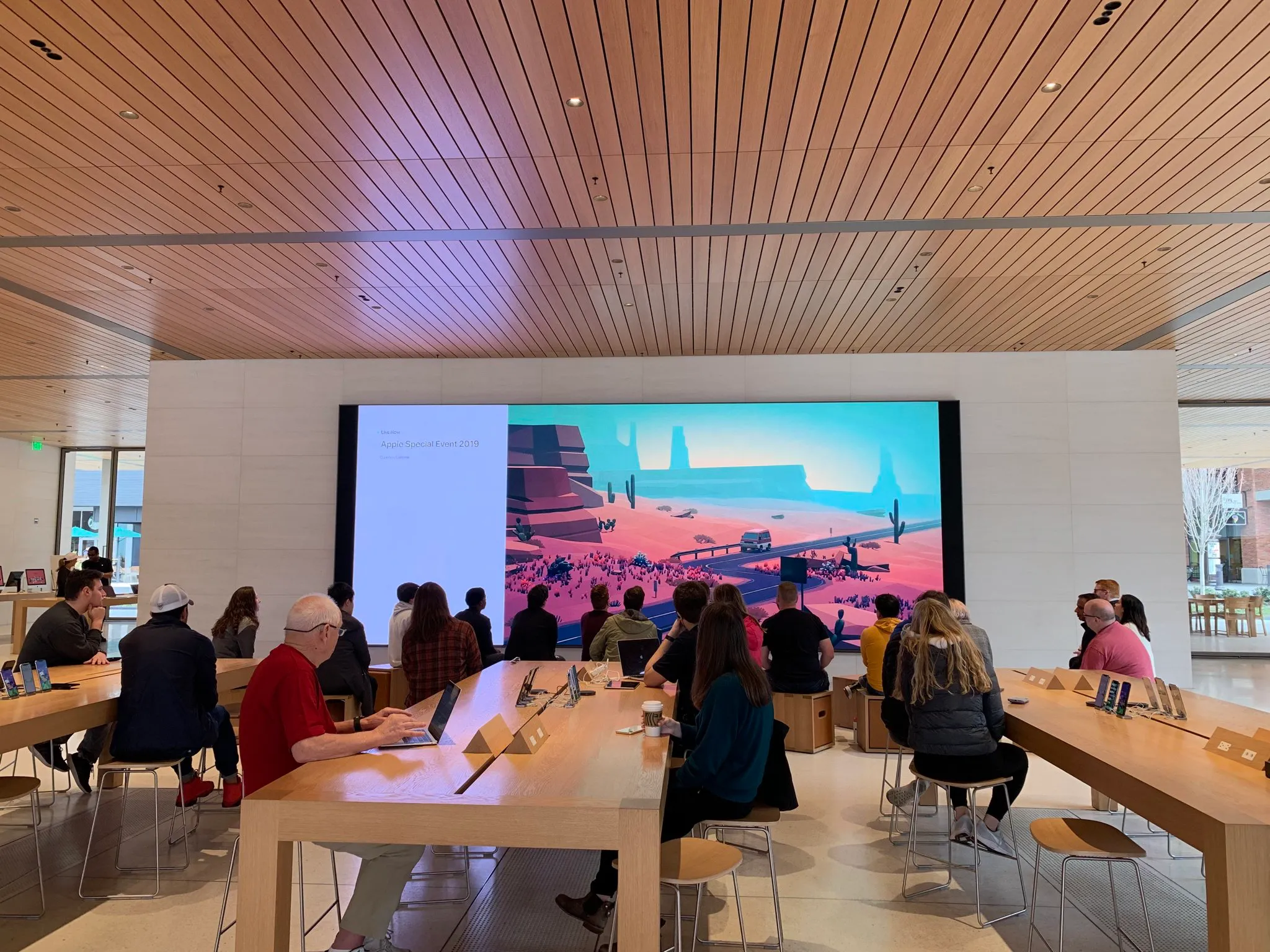 How to Throw a Media Event That Builds Buzz: Lessons from Apple ...