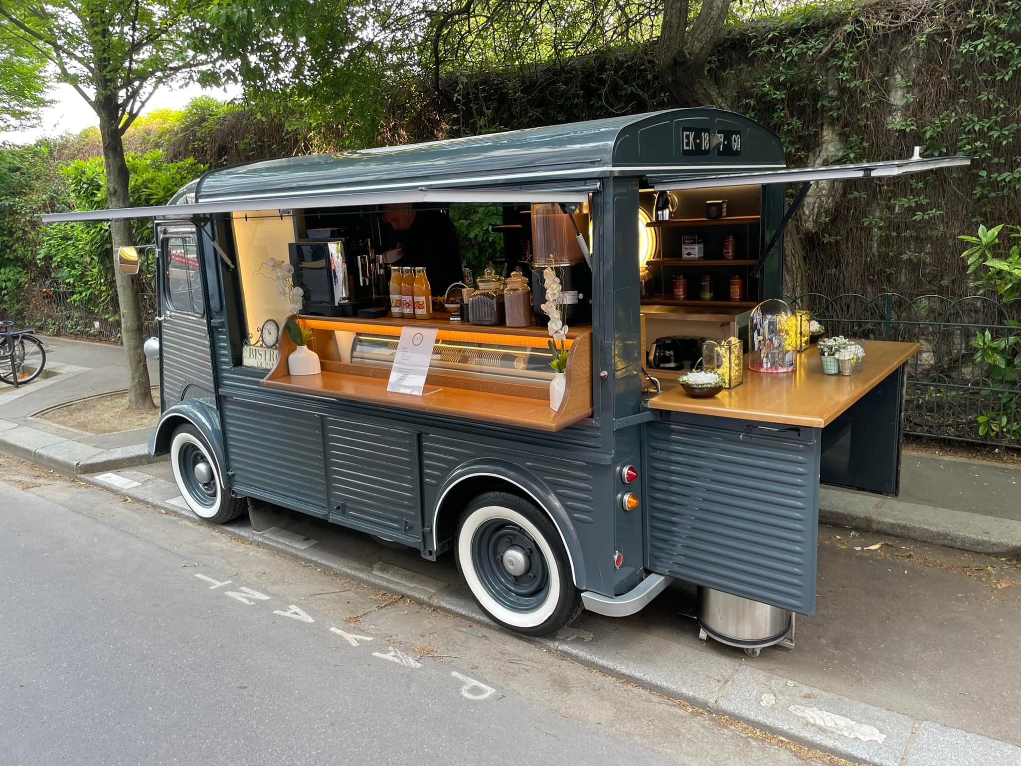 Food Trucks of Paris: A Mobile Culinary Adventure Through the City ...